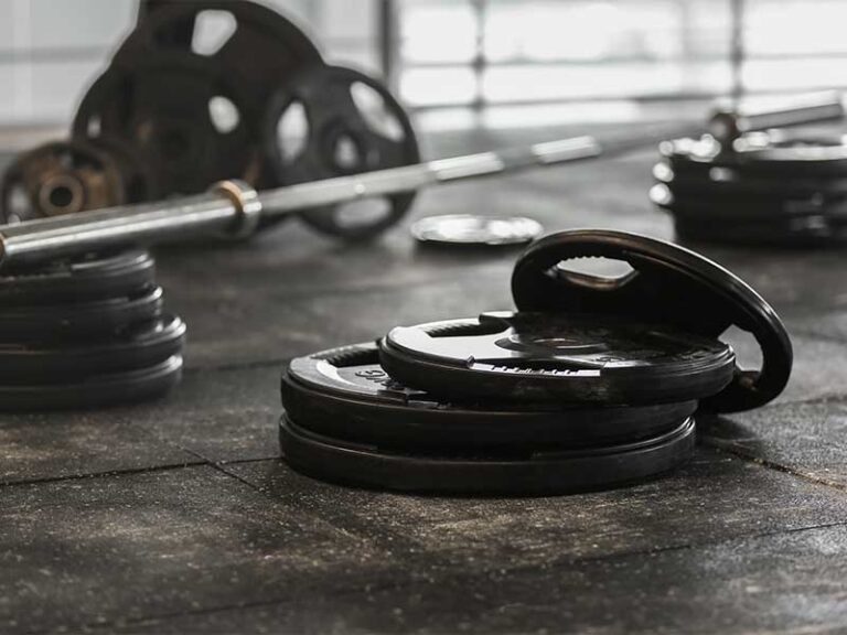 T-Bar Rows: Form & Variants [Instructions] - Old School Labs